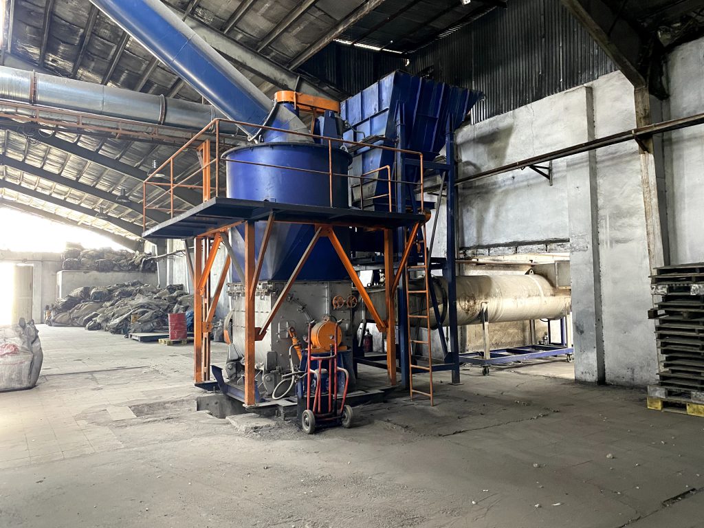 About Us - Elikagilsonite